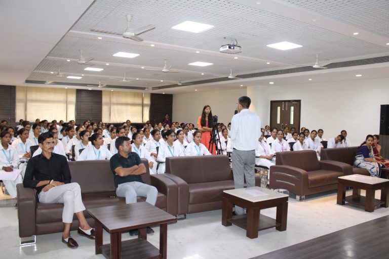 Best Nursing College in Kishangarh, Ajmer | GNM Courses in Ajmer | RK ...